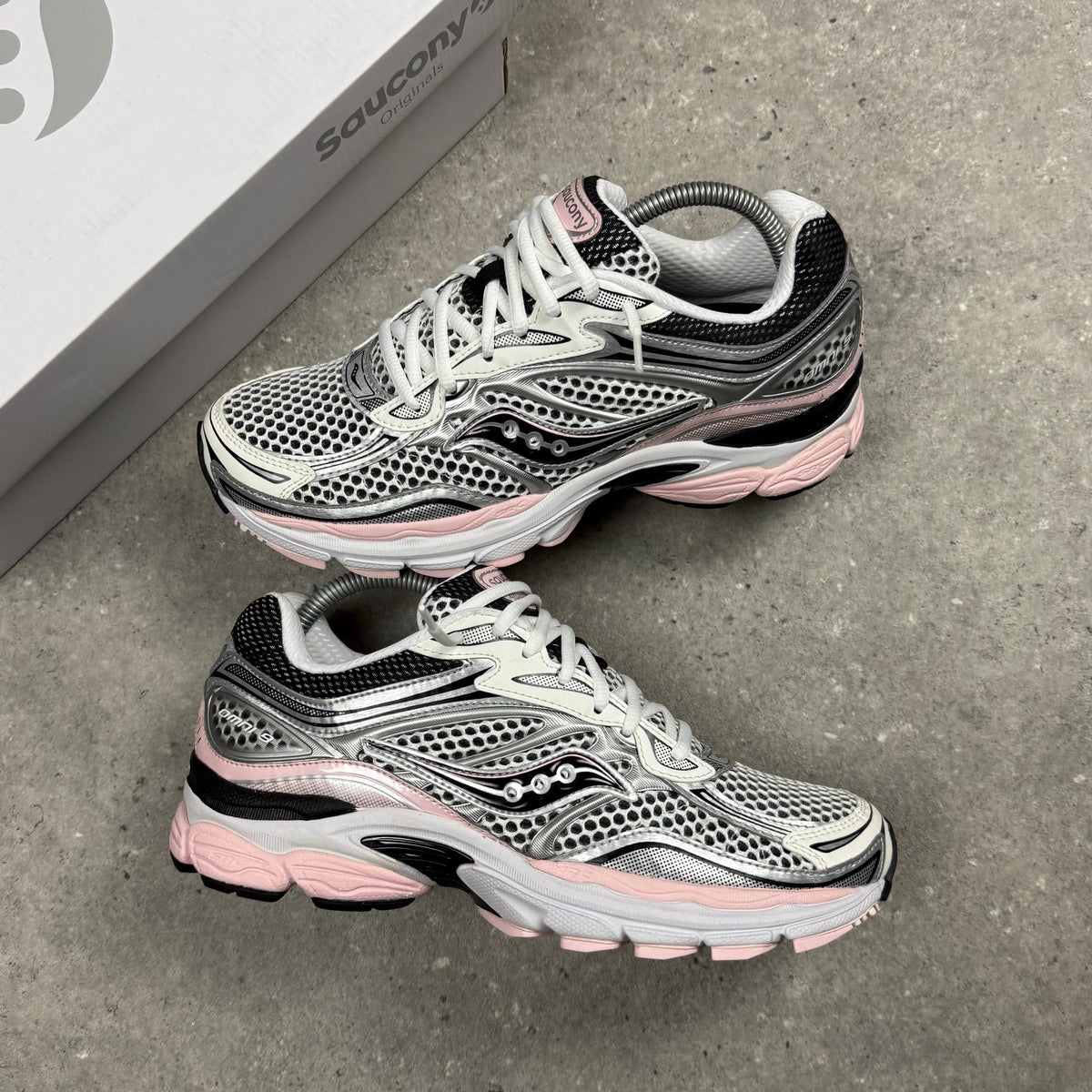 SAUCONY OMNI PRO GRID 9 - SILVER PINK – Unlock Luxury UK